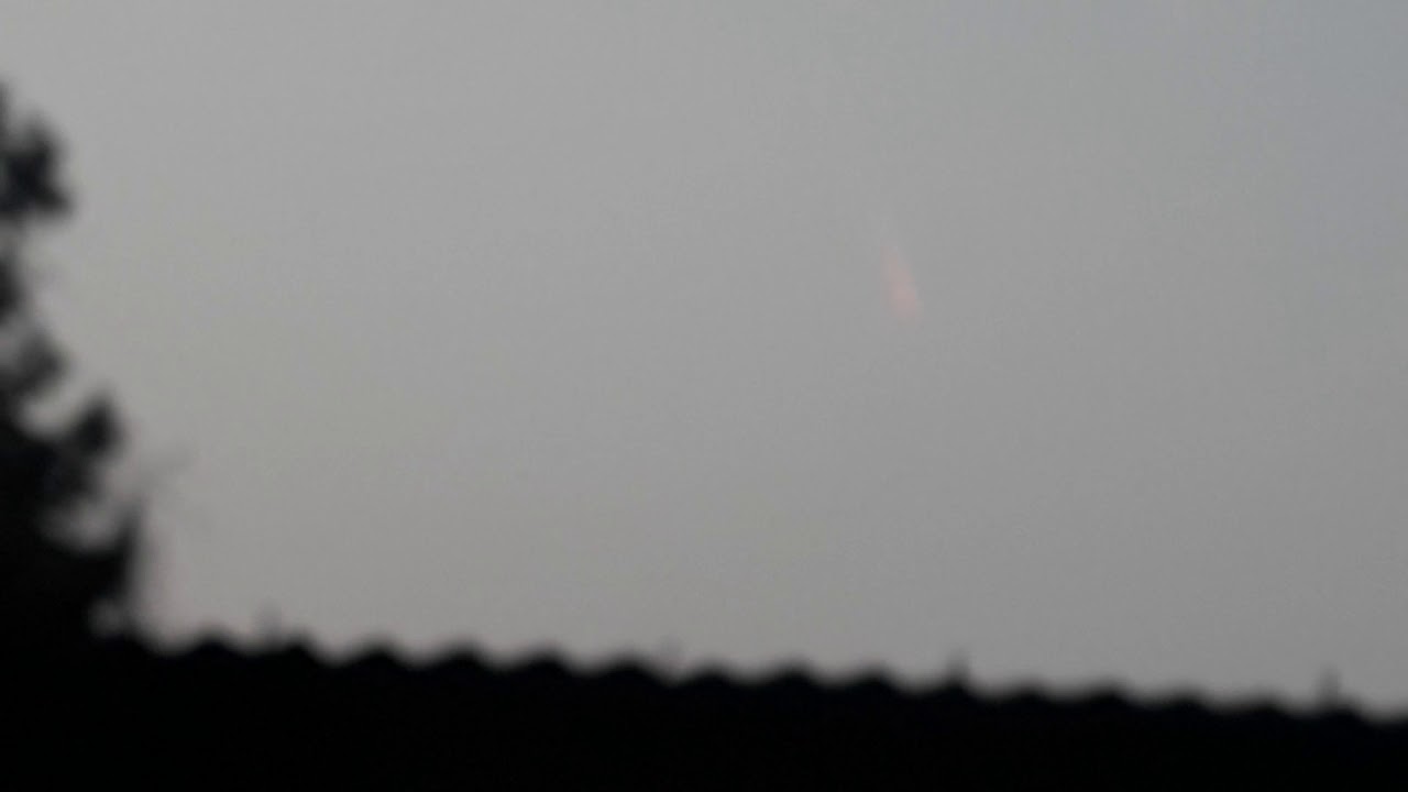 Mysterious object falling from sky - YouTube