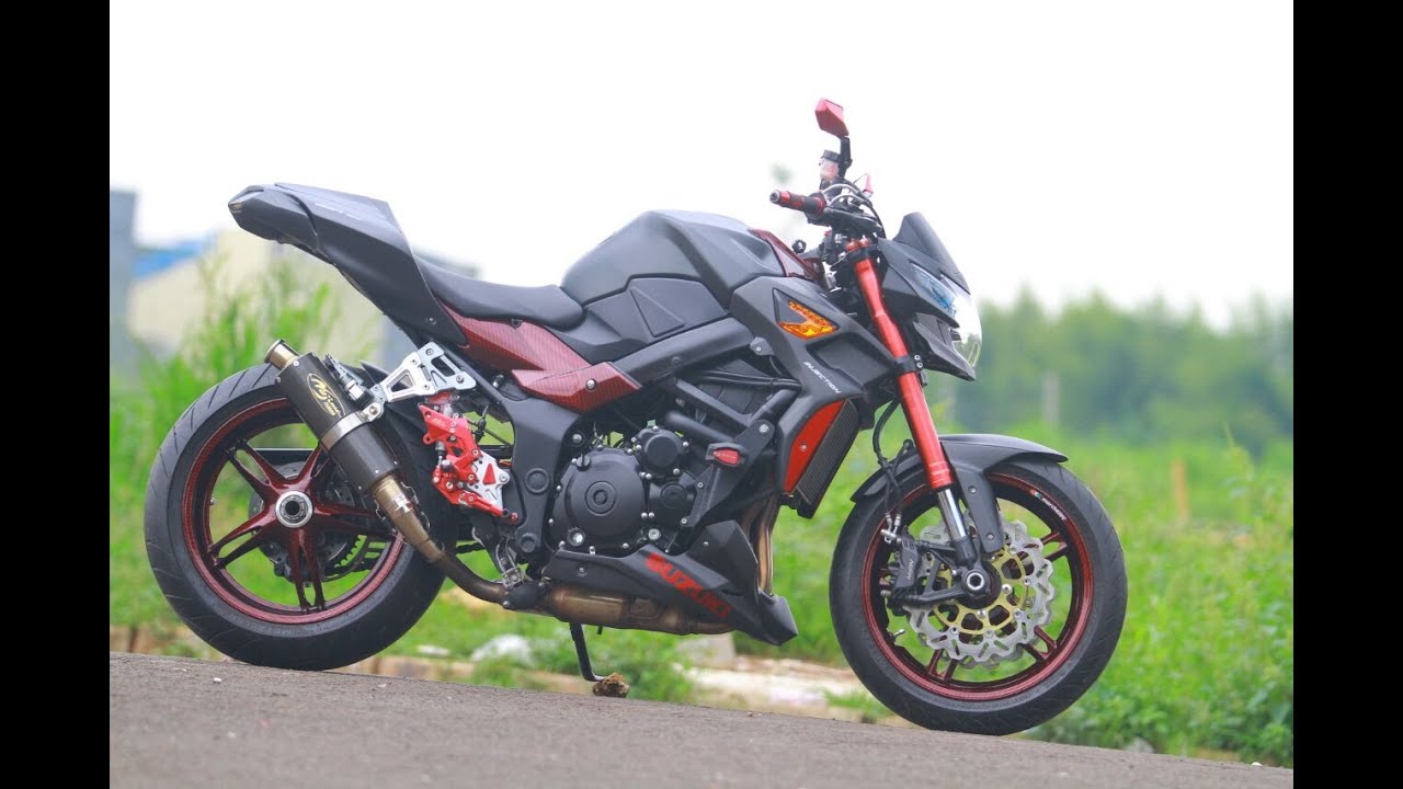 Suzuki GSR 750 SINGLE SIDED SWING ARM TRIUMPH Daytona customed - YouTube
