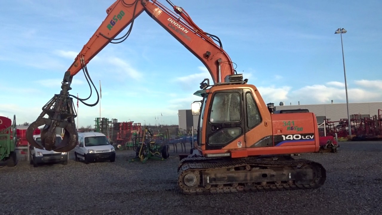 Daewoo Doosan 140 LCV Gravemaskinen www.retrade.eu - YouTube