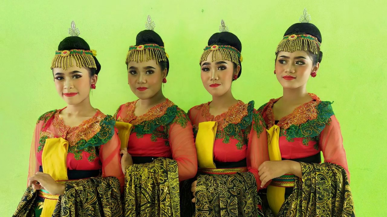 Tari Batik Ayu (Dewi - Cindy - Yesica - Luwinta) - YouTube