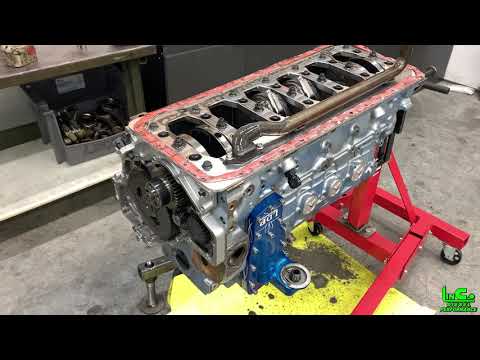 Tech Tip- engine tear down - YouTube