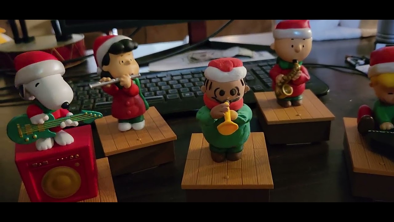 hallmark peanuts band with new custom linus - YouTube