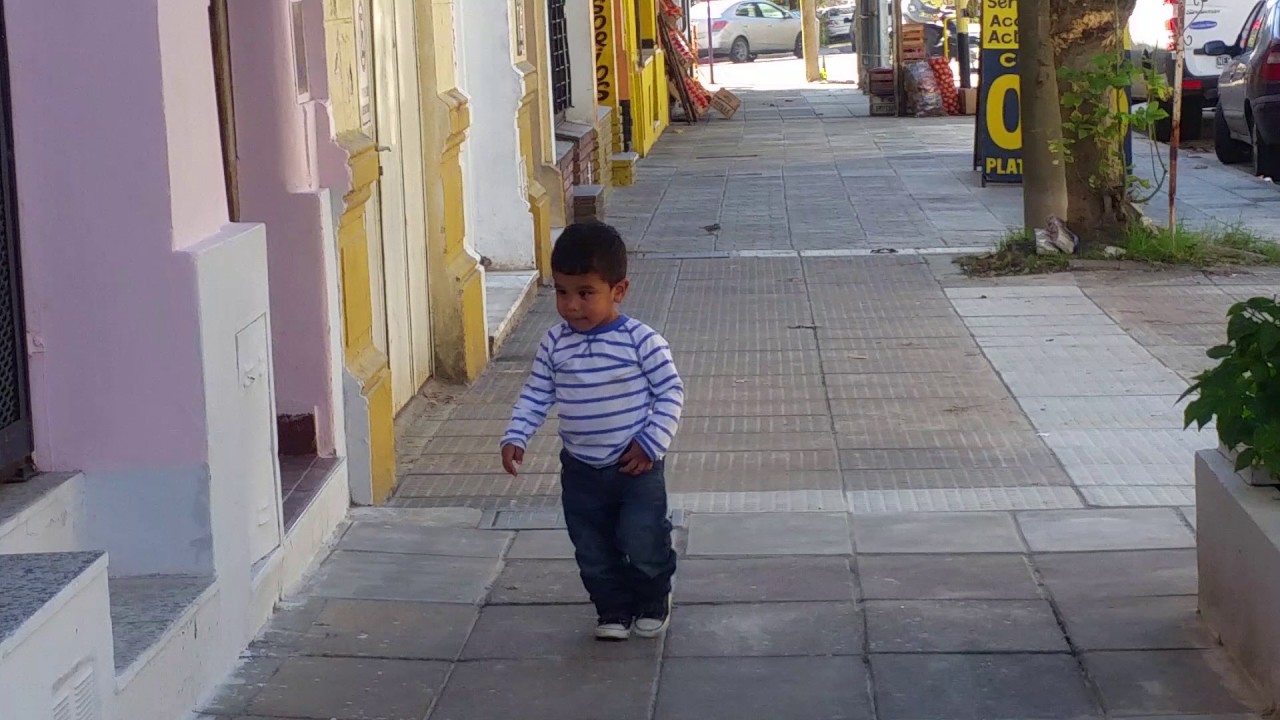 Bebé borracho (broma) - YouTube