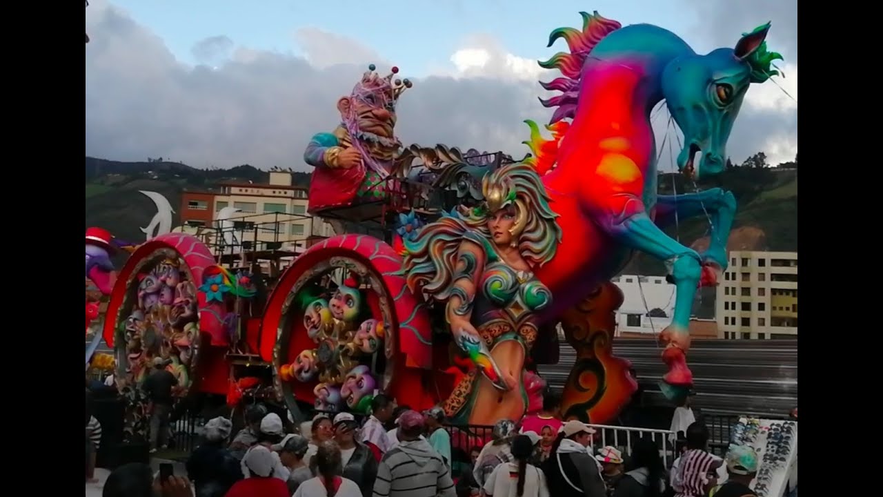 IMPONENTE CARROZA CARRUAJE REAL CARNAVAL 2020 - YouTube