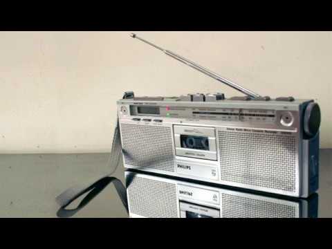 PHILIPS d8000 portable microcassette radio recorder /archive video ...