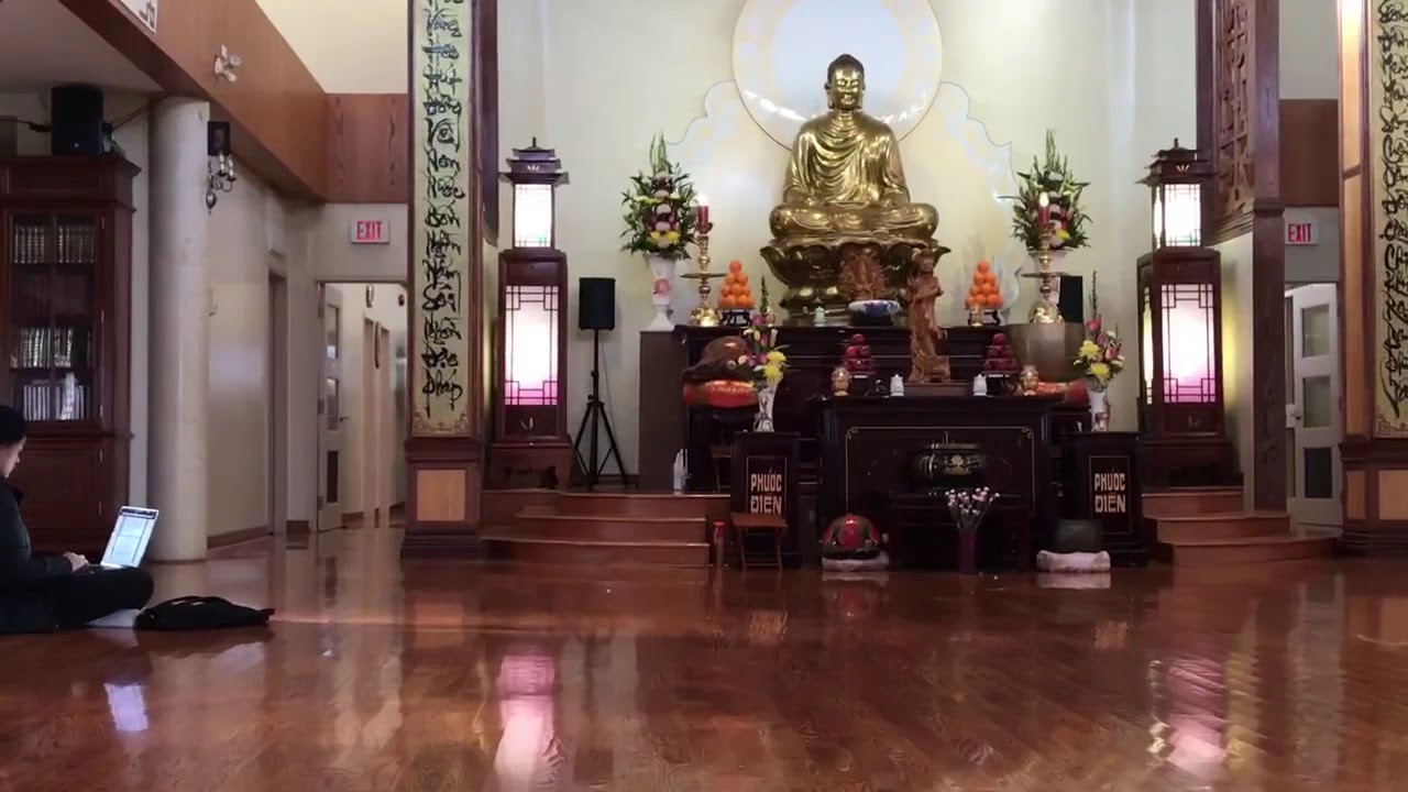 Ngày thường o 🇨🇦 con gái vào chùa pháp Vân ở Mississauga Canada 🇨🇦 ...