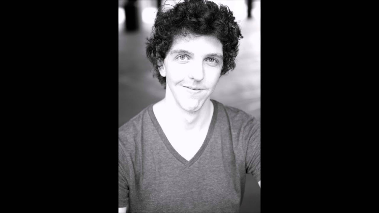 Gareth Isaac - Can't Help Falling In Love - YouTube