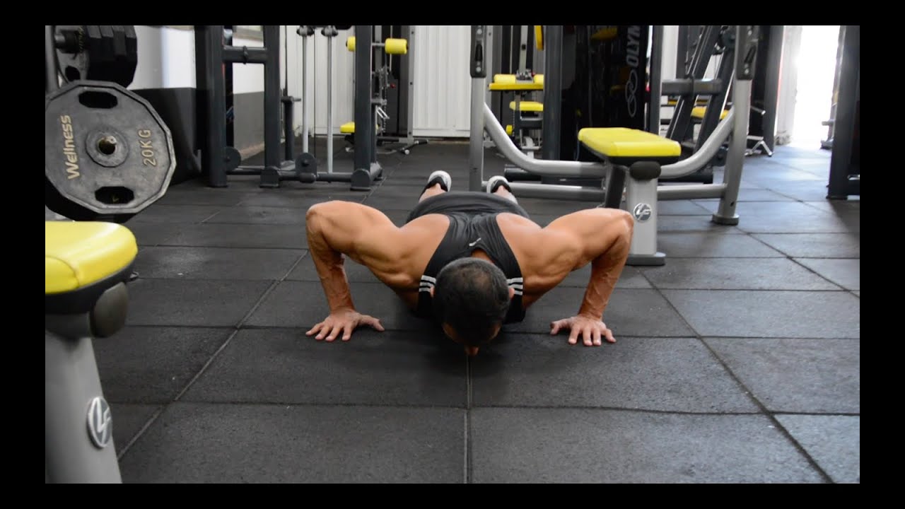 Flexão de braços aberto - 4personal - YouTube
