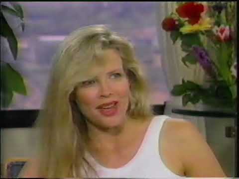 Batman | Feature | 1989 | USA Today - YouTube