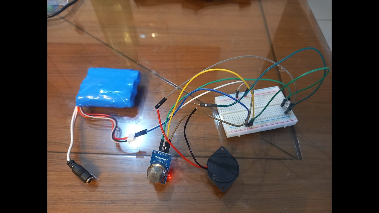 Simple Gas Sensor Alert Circuit with LED and Buzzer without ARDUINO ...