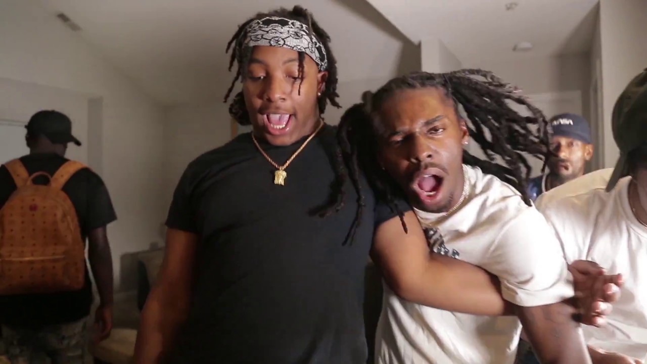 BEZZO x STRAK DUCE - IM GLAD (OFFICIAL VIDEO) - YouTube