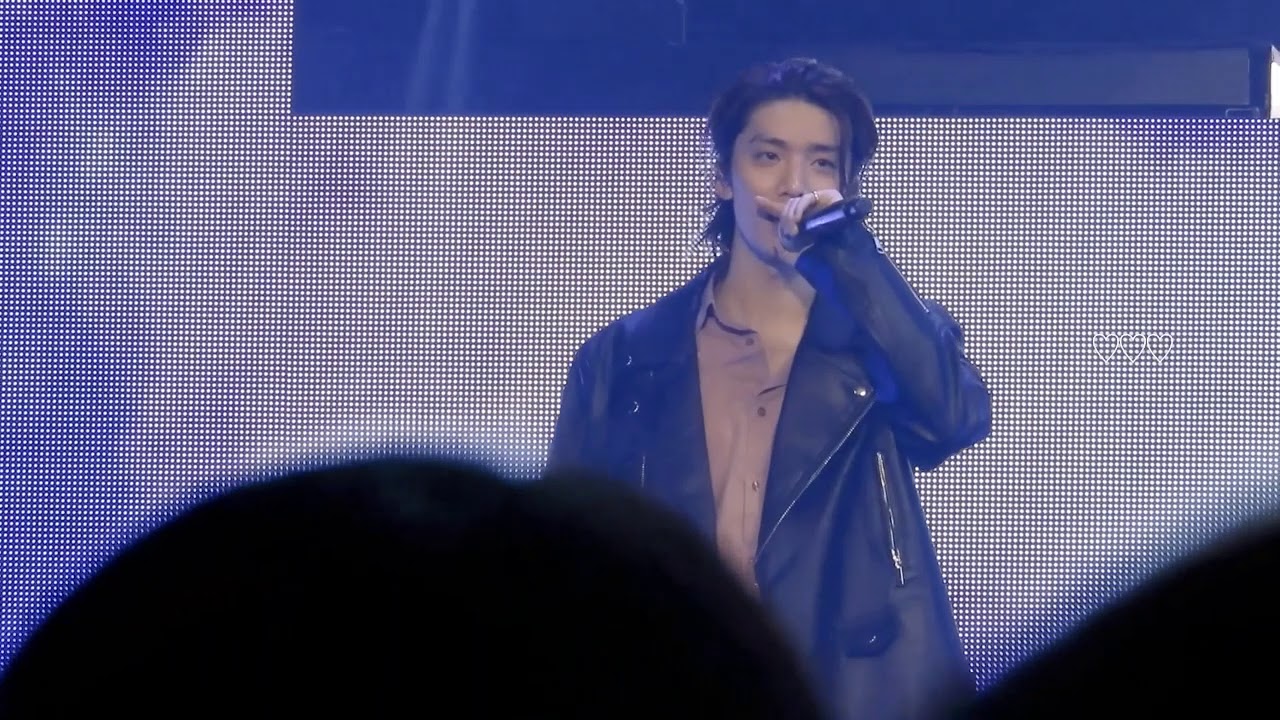 190402 - SF9 Hwiyoung ARASHI One Love - YouTube