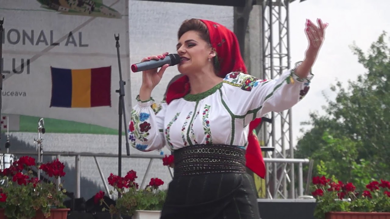 A song from northern Romania (1) - YouTube