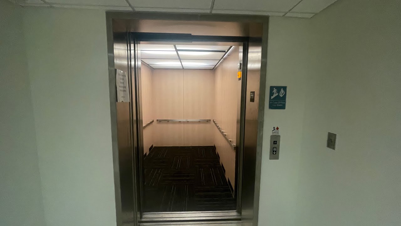 ThyssenKrupp Oildraulic Impulse Dry-Powered Hydraulic Elevator ...