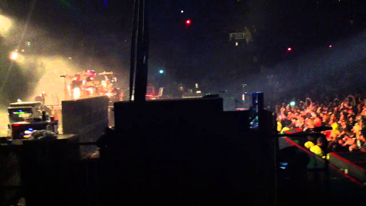 Green Day Concert (Toronto, 2013 @ ACC) - YouTube