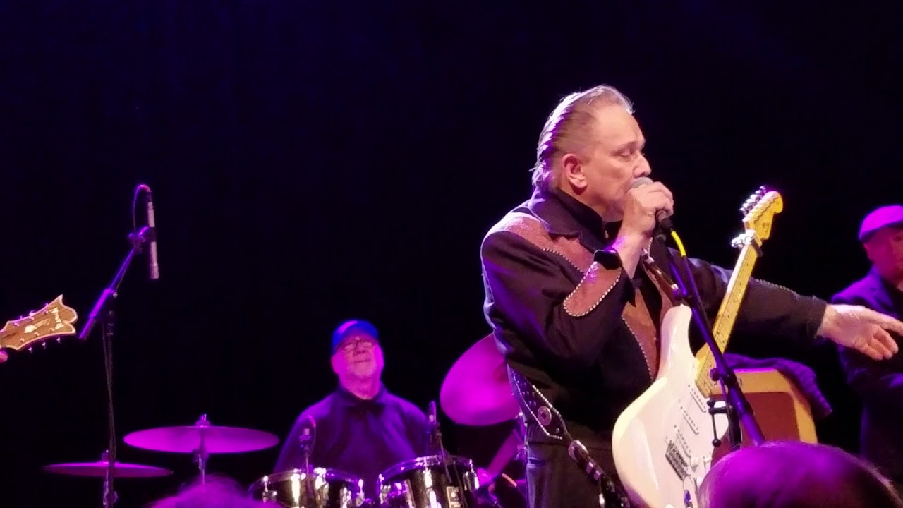 Jimmy Vaughn Like it like that - YouTube