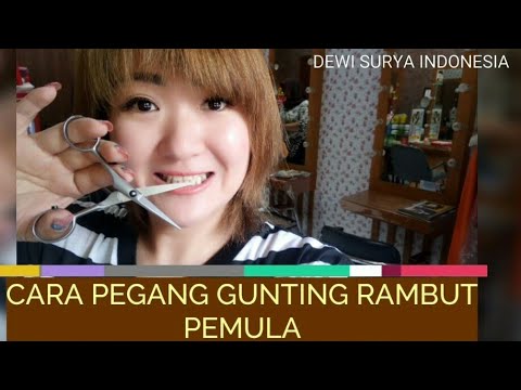 Cara pegang gunting rambut PEMULA - YouTube