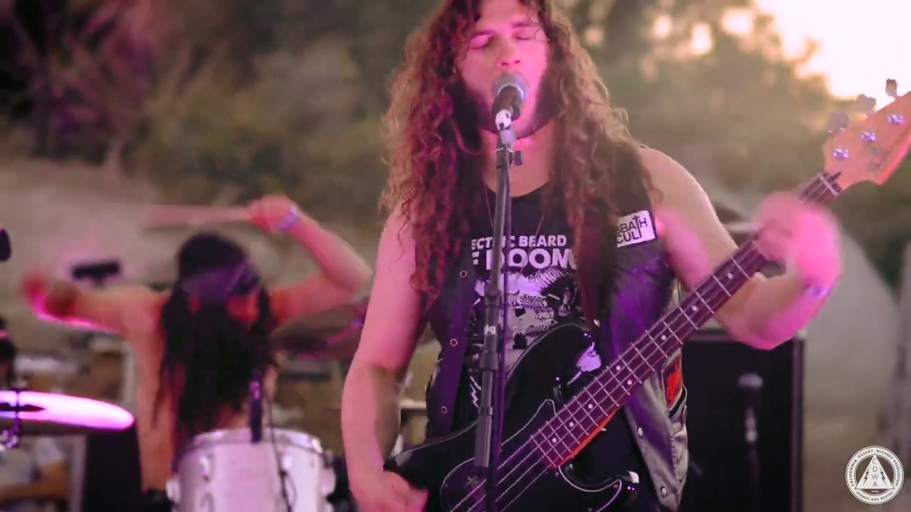 Beastmaker "Evil One" (Live @ Stoned and Dusted 2018) - YouTube