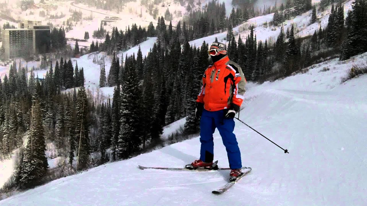 Angry skier just trying to home - YouTube