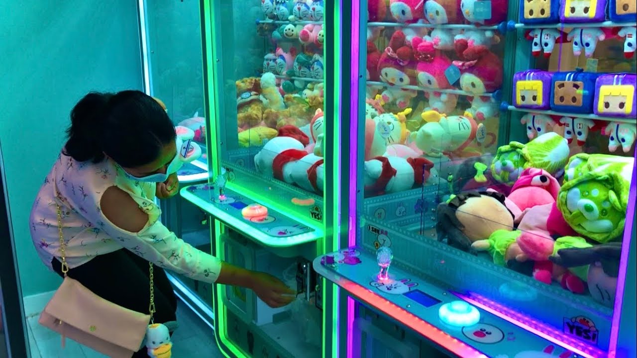 Claw Machines Hunt 🙂 - YouTube