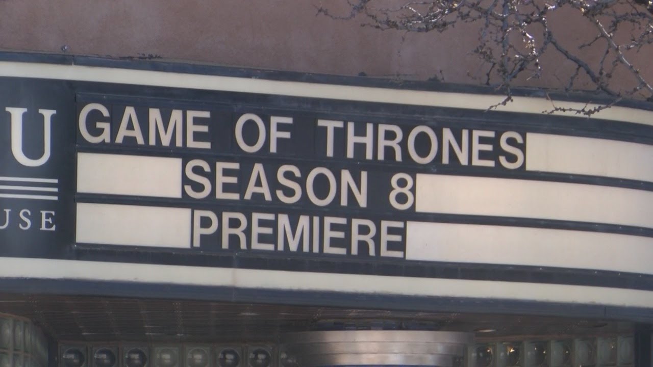 George R.R. Martin attends Santa Fe Game of Thrones final season ...