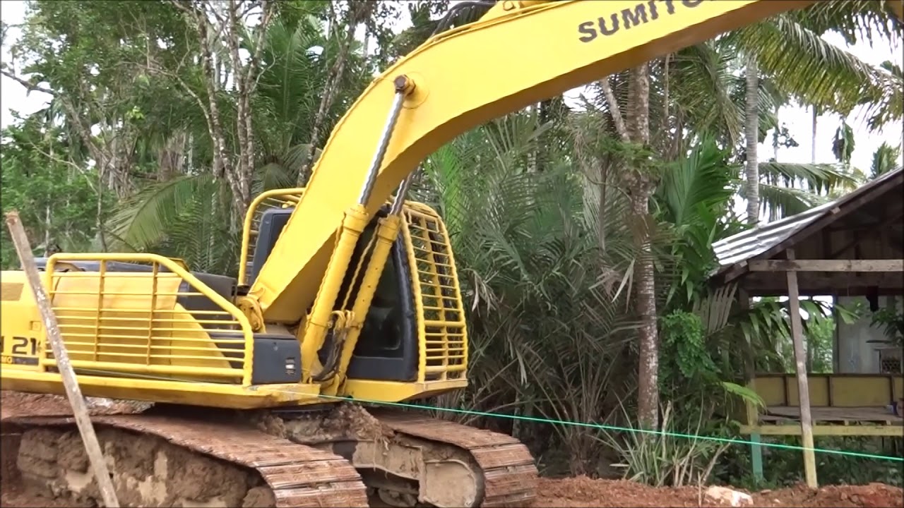 Kelincahan Sumitomo SH 210 Excavator - YouTube