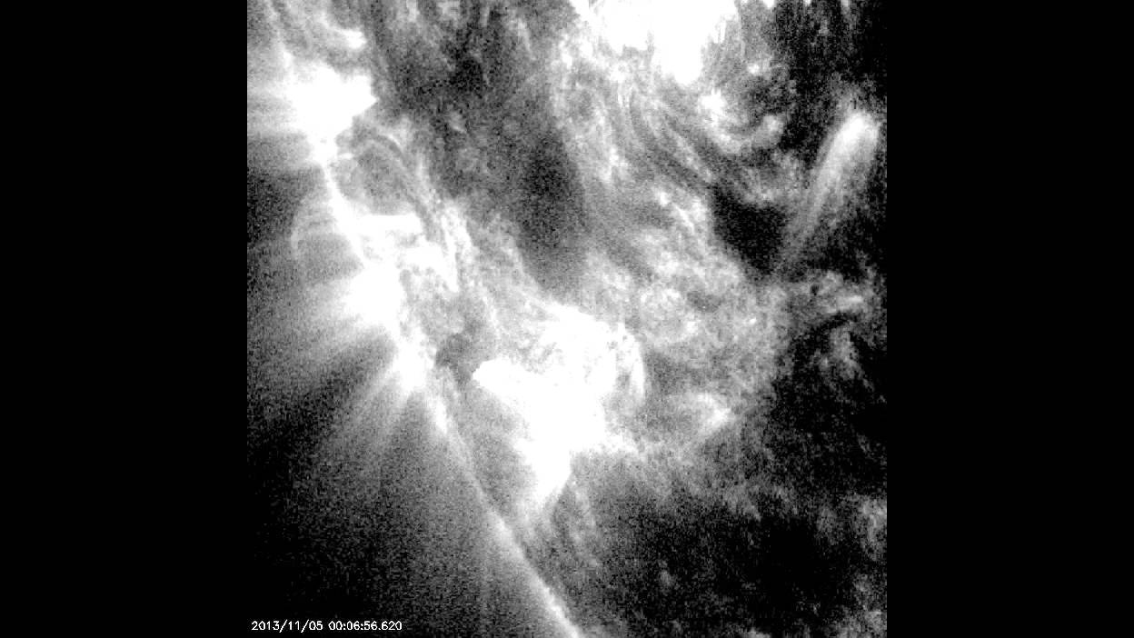 05NOV13 3 3 X Class Solar Flare YouTube 05nov13-3-3-x-class-solar-flare-youtube