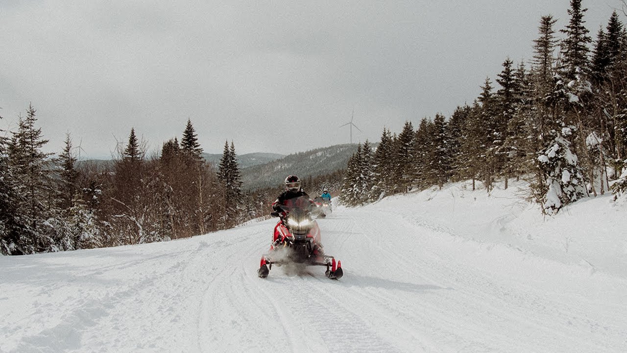 Snowmobiling in Chaudiere-Appalaches, Quebec, Canada | 1 700 miles of ...