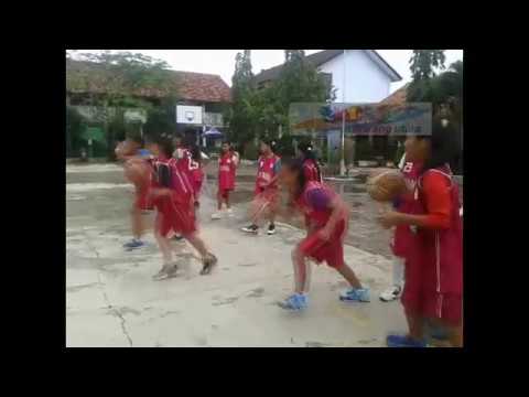 SMPN3 Cikut : Basket driblling