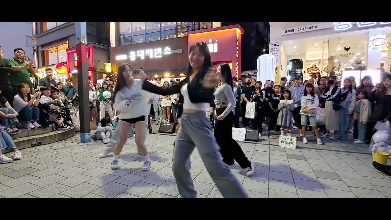 레이디비#ETA#231001#홍대버스킹 - YouTube