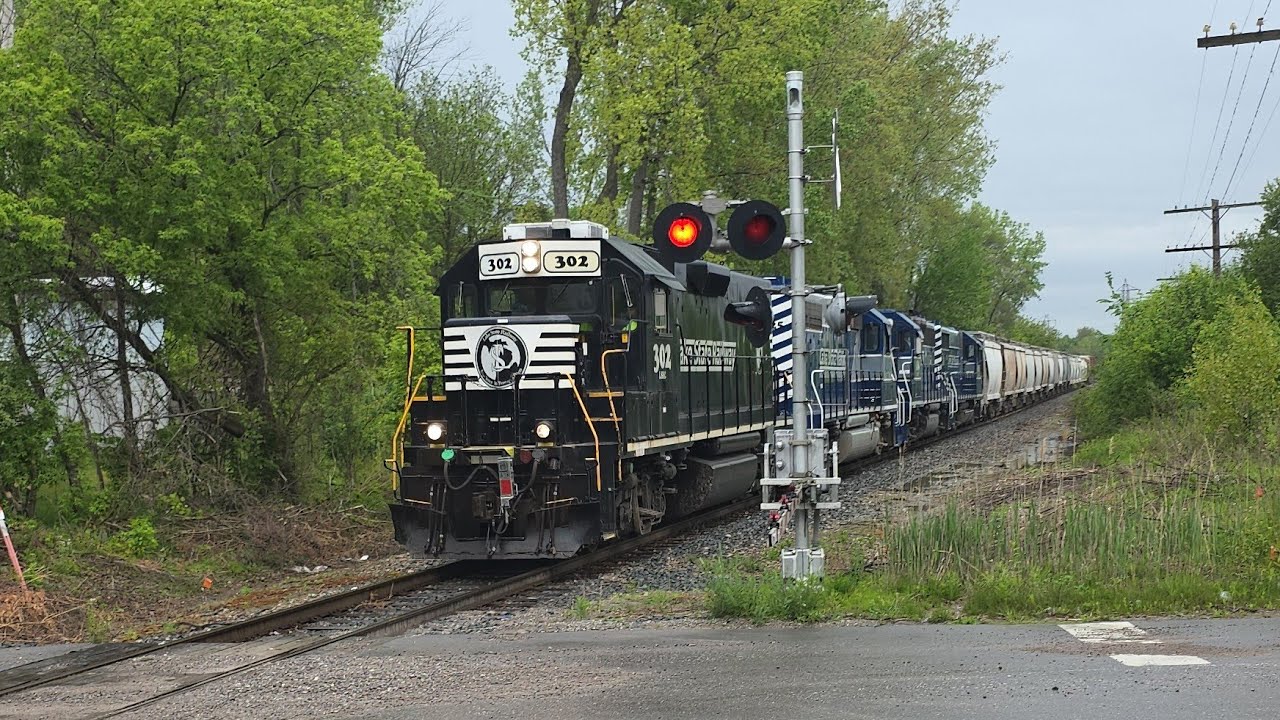 LSRC 302, LSRC 4325, LSRC 4304, & LSRC 304 Working Saginaw Yard ...