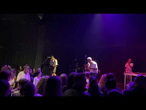 Onur Özdemir-Ağlayamam ( Moda sahnesi-15.10.2022 )