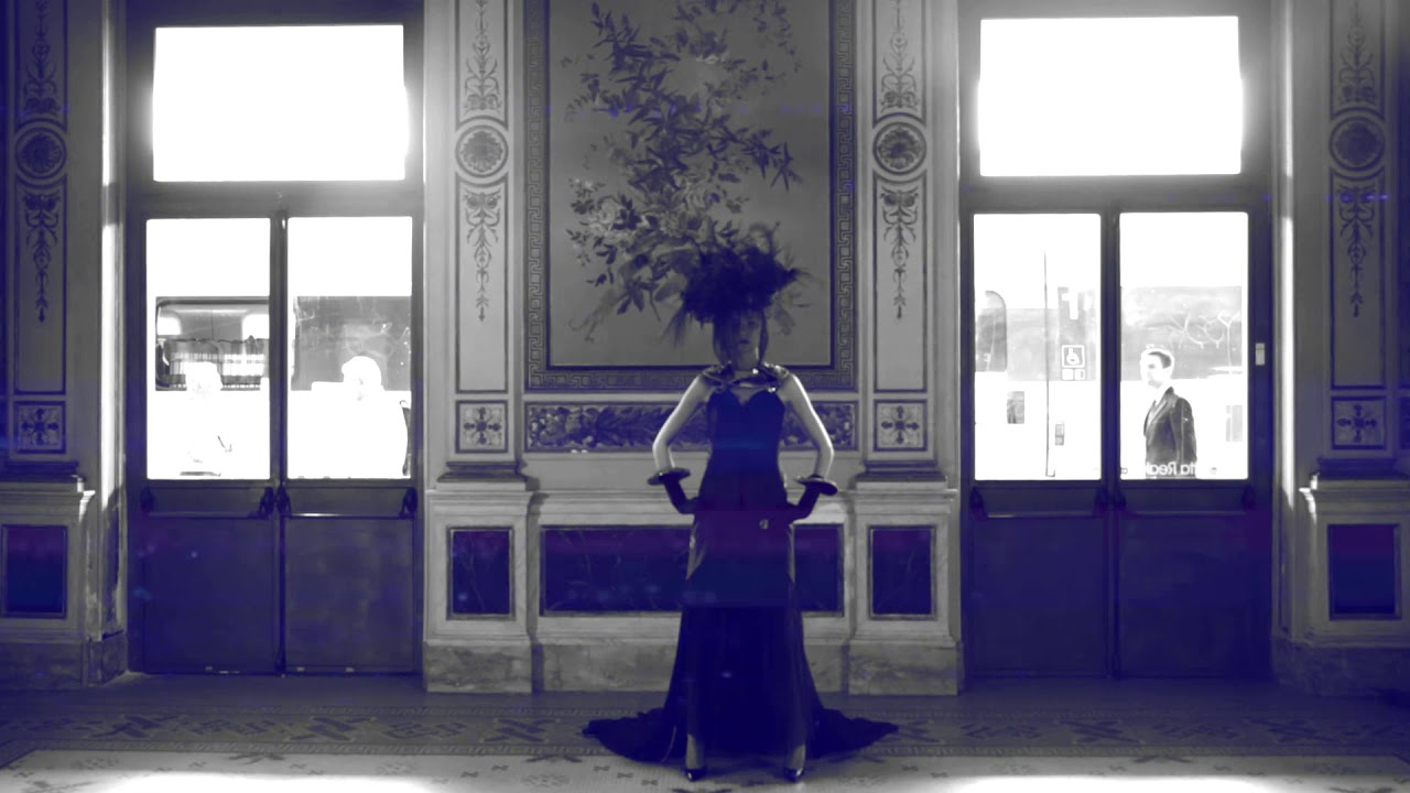 FRANCESCA FOSSATI QUANDO CHIUDO LA PORTA - YouTube