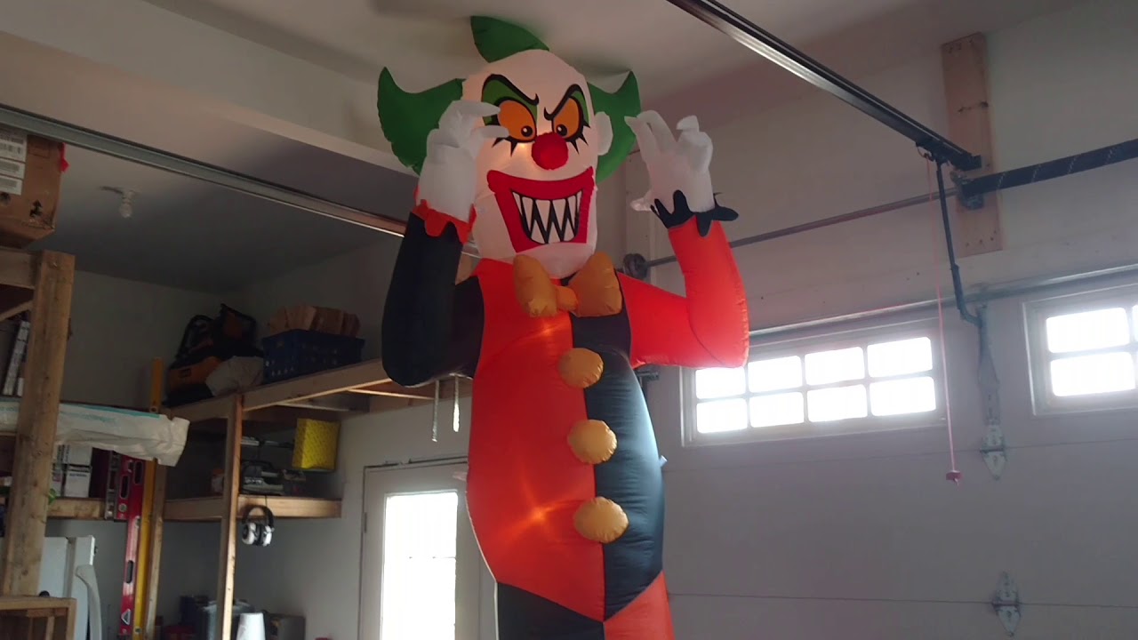 Gemmy 2017 12ft Giant Clown Airblown Inflatable Review - YouTube