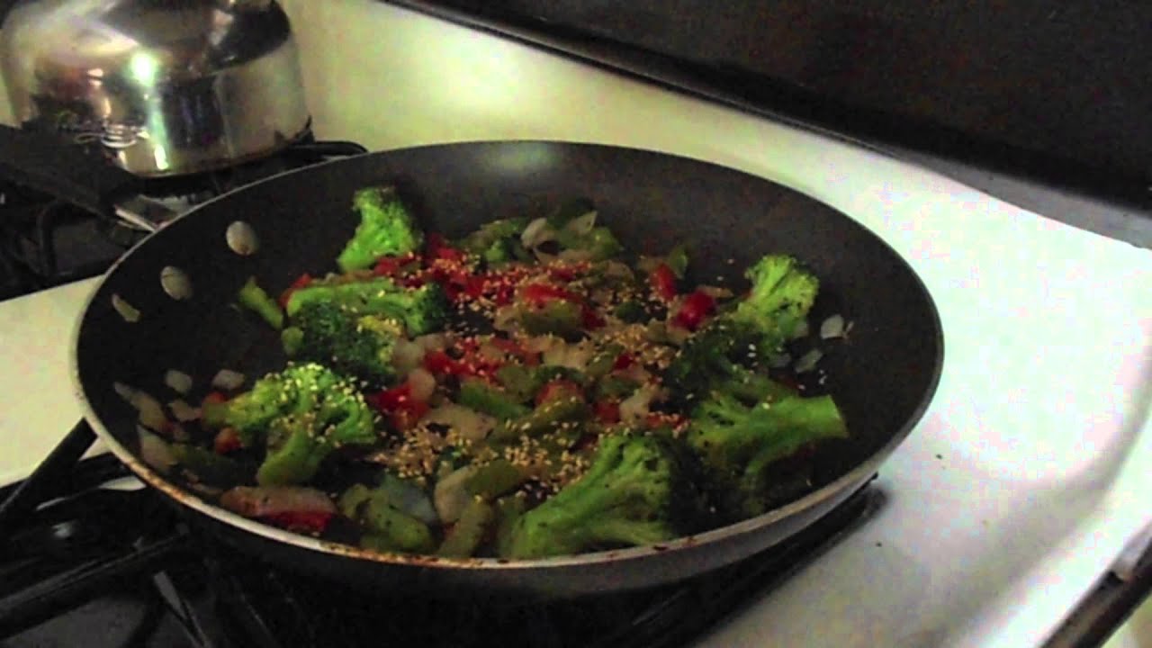 How to Make Veggie Pockets! - YouTube