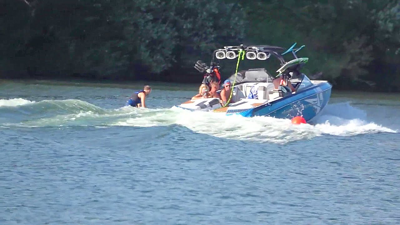 Wake Boats Wreck the Willamette - YouTube