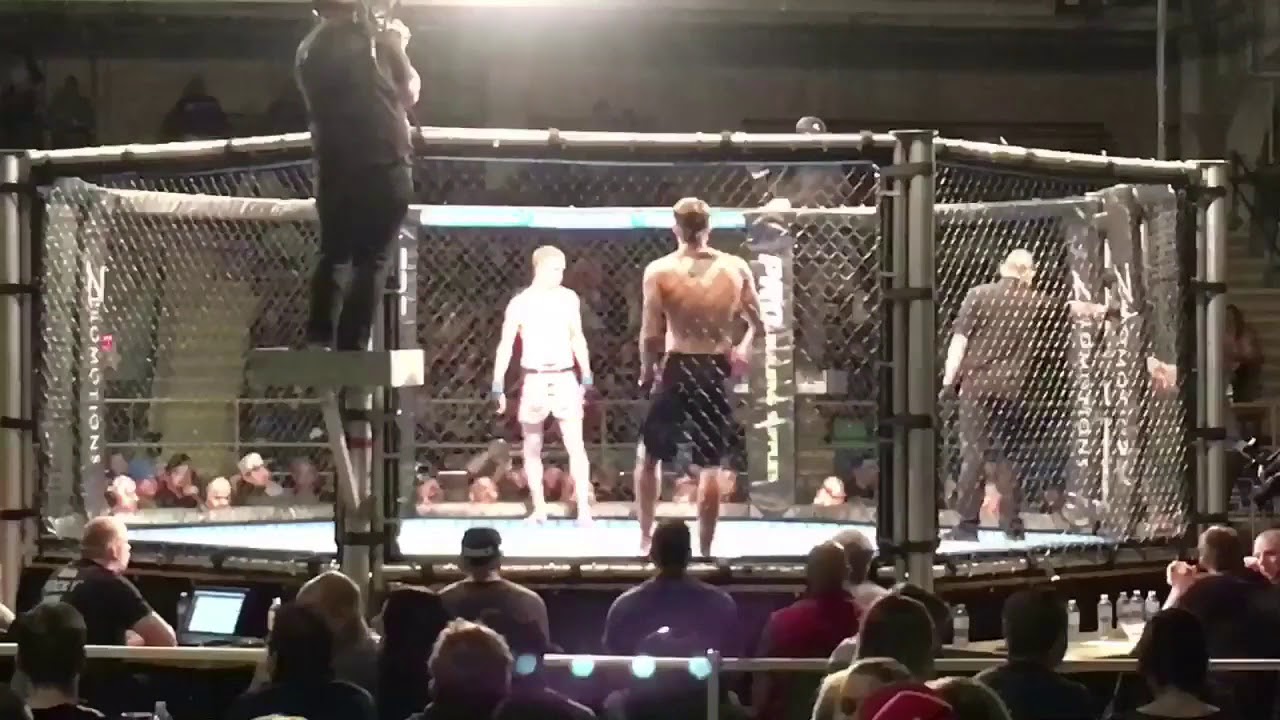 Quickest KO in Rumble in the cage! - YouTube