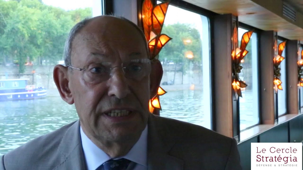 Une question au sénateur Daniel REINER lors de sa venue au Cercle ...