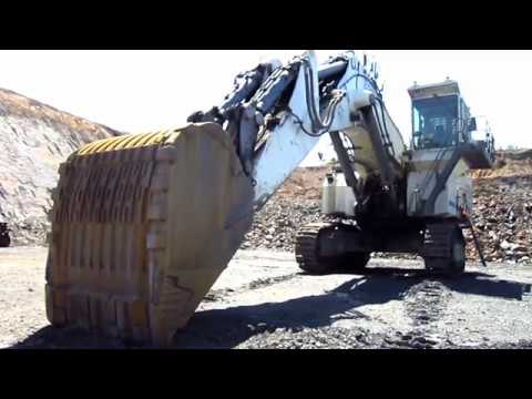 Liebherr R9250 Documentary @PAmining
