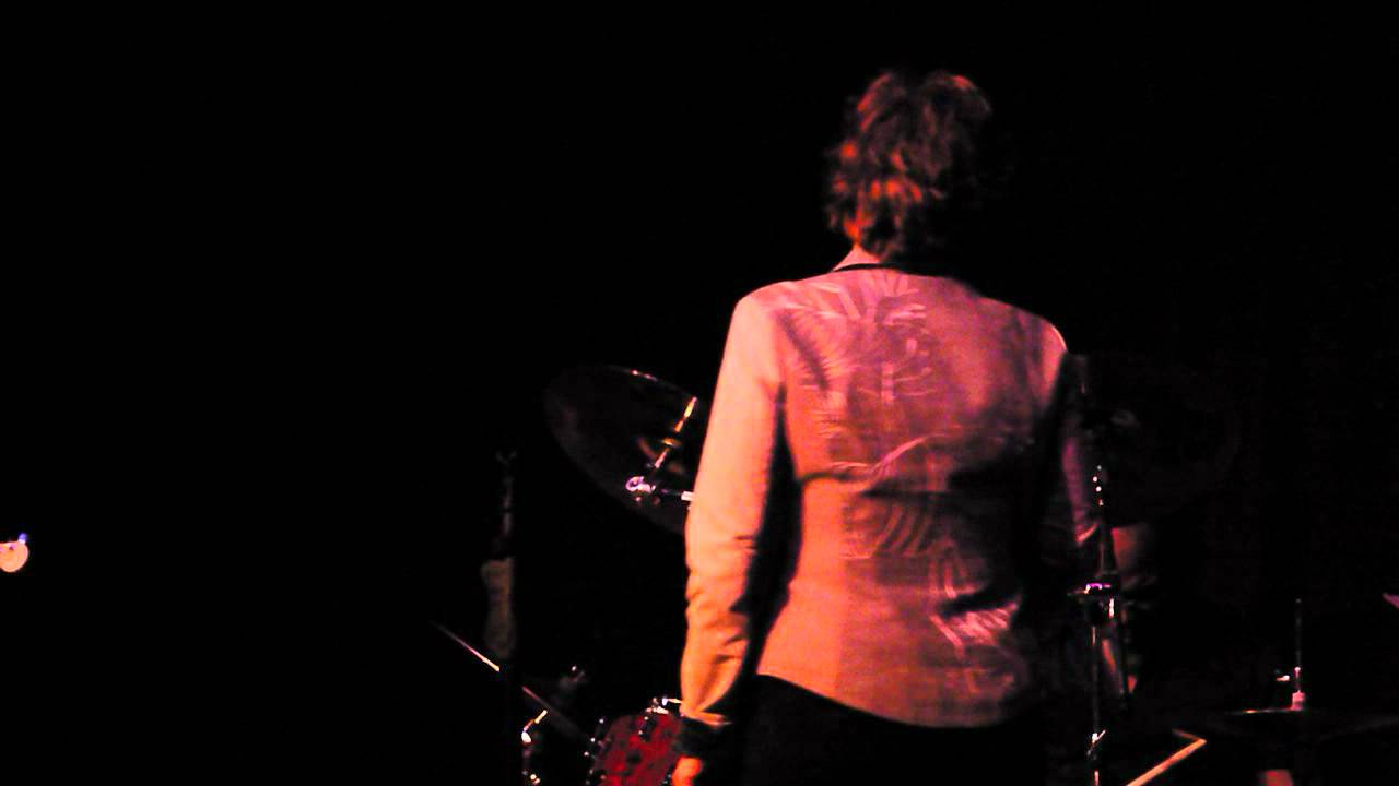 Debbie Giles Midnight Train - YouTube