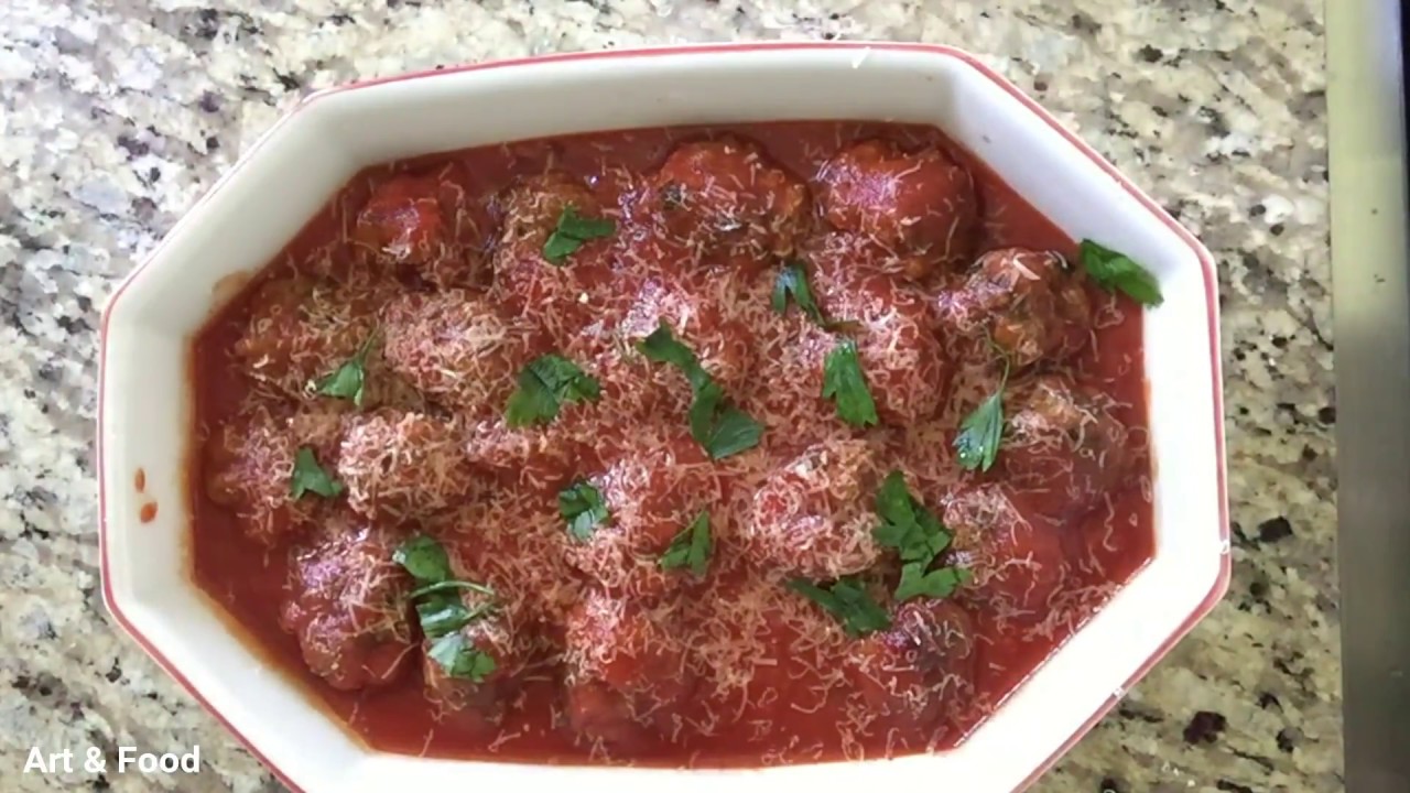 Meatballs with tomato sauce - recipe - YouTube