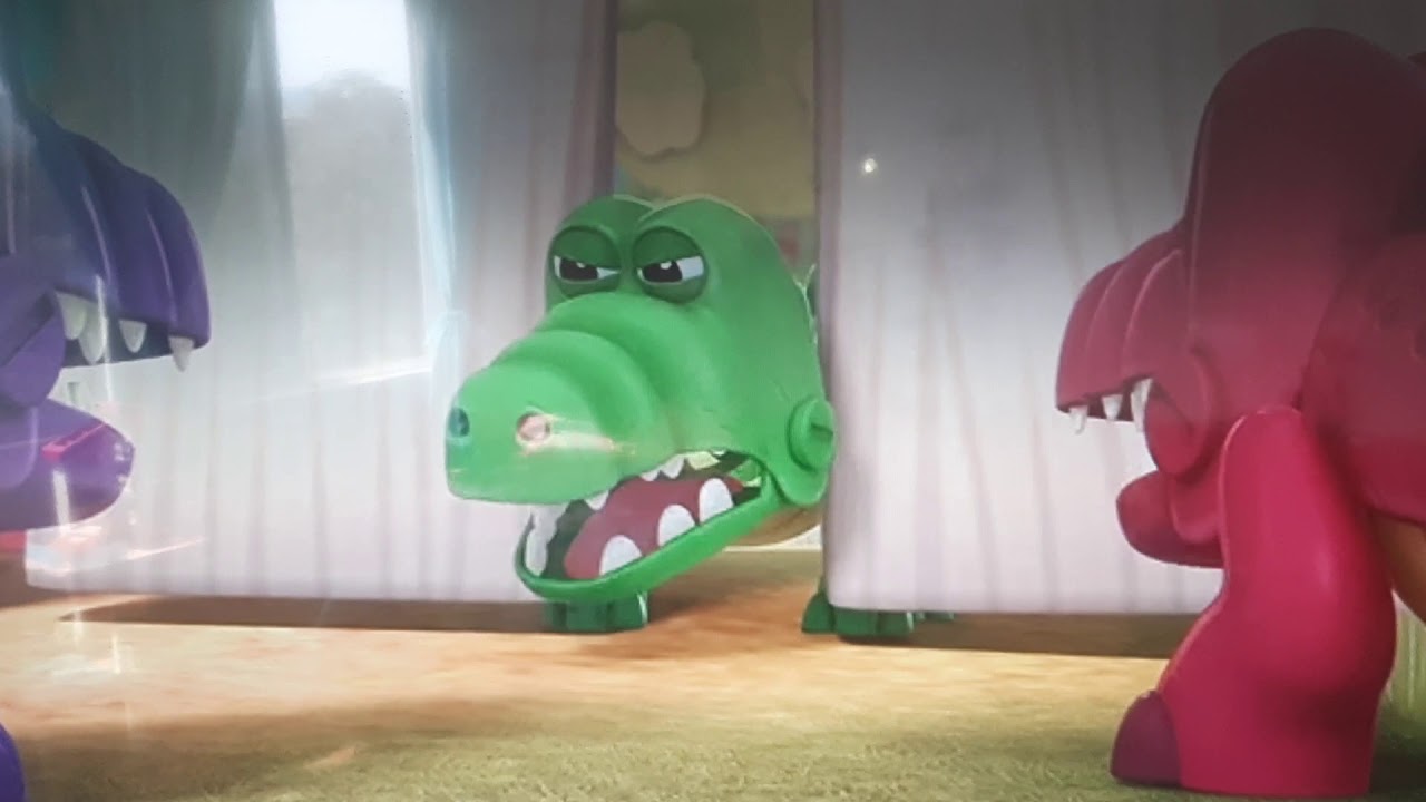 Doc McStuffins: Sad Stuck Gator (English) - YouTube