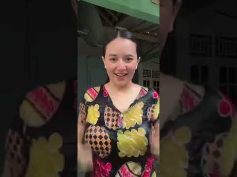 Awek bigo mandi hujan