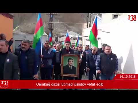 Qarabağ qazisi Etimad Əsədovun dəfn mərasimi: polisin ayağındakı protezi çıxarıb döydüyü qazi