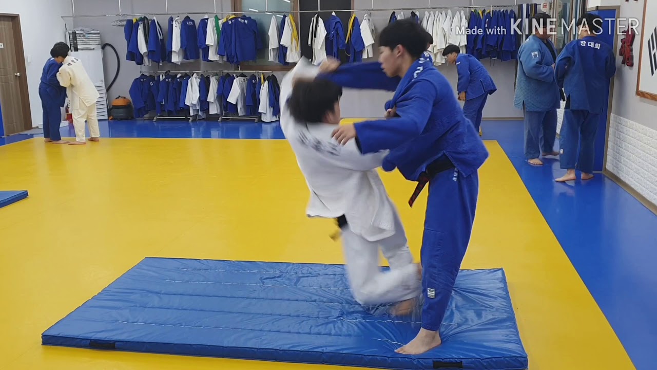 업어치기 Seoi Nage - 투혼유도 함철진(고 2) - YouTube
