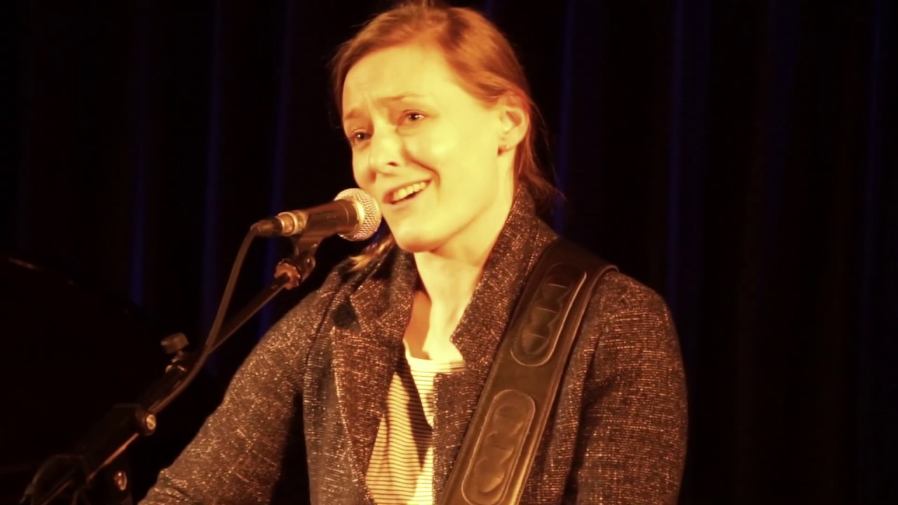 Unplugged Wohnzimmer Ausflug # 1 -Liv Harper- - YouTube
