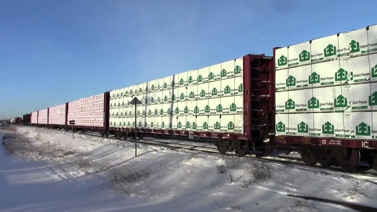 CN 5662 & 2521 Leads CN 348 East At Acheson AB - YouTube