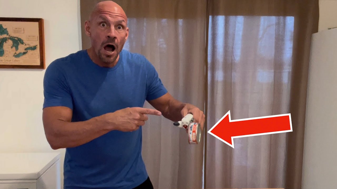 Zyliss Lock N' Lift Can Opener SHOCKING Way To Open a Can - YouTube