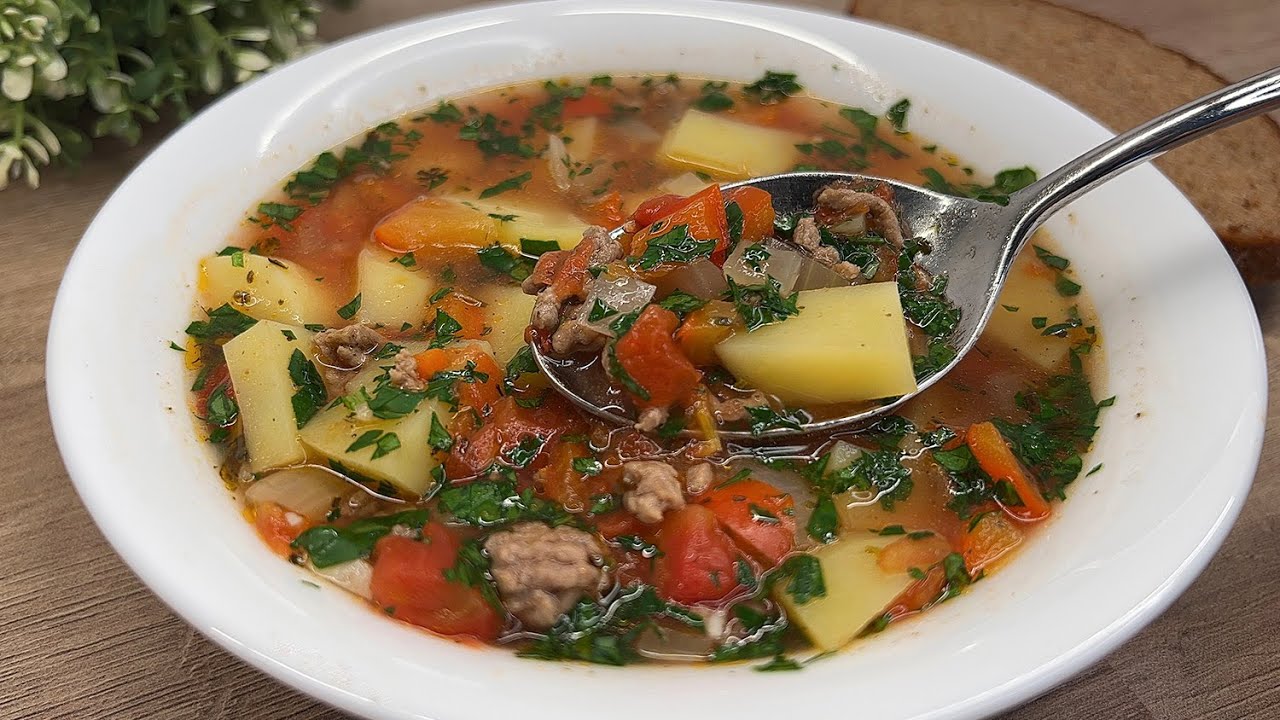 The best recipe for Hungarian minced meat soup! Hot and hearty soup on ...