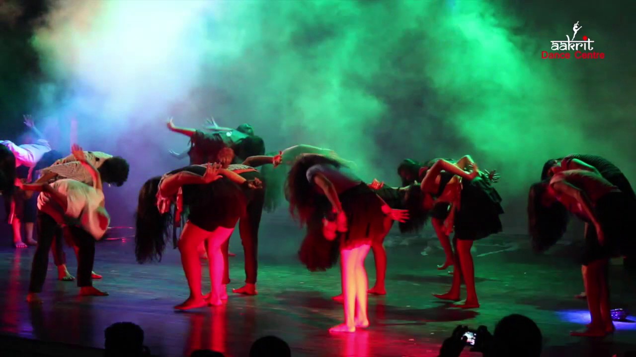 Horror Dance Act | Aakrit Dance Centre | Jump Up 2015 - YouTube